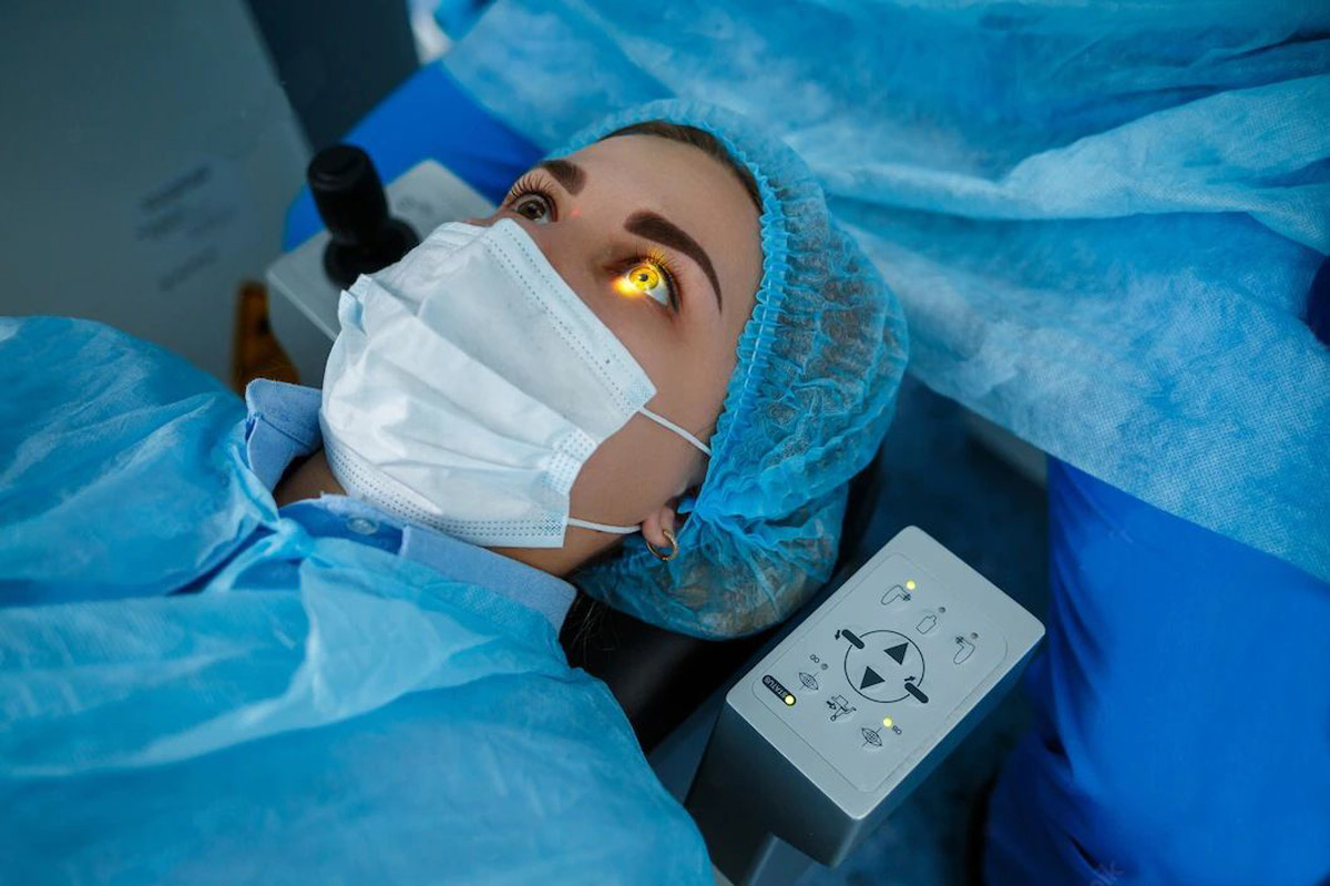 علت درد چشم بعد از عمل لیزیک و لازک